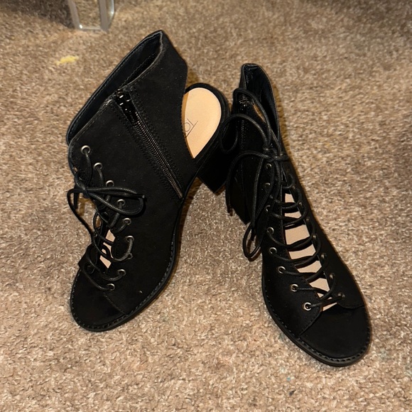 Topline | Shoes | Topline Caytay Heels | Poshmark